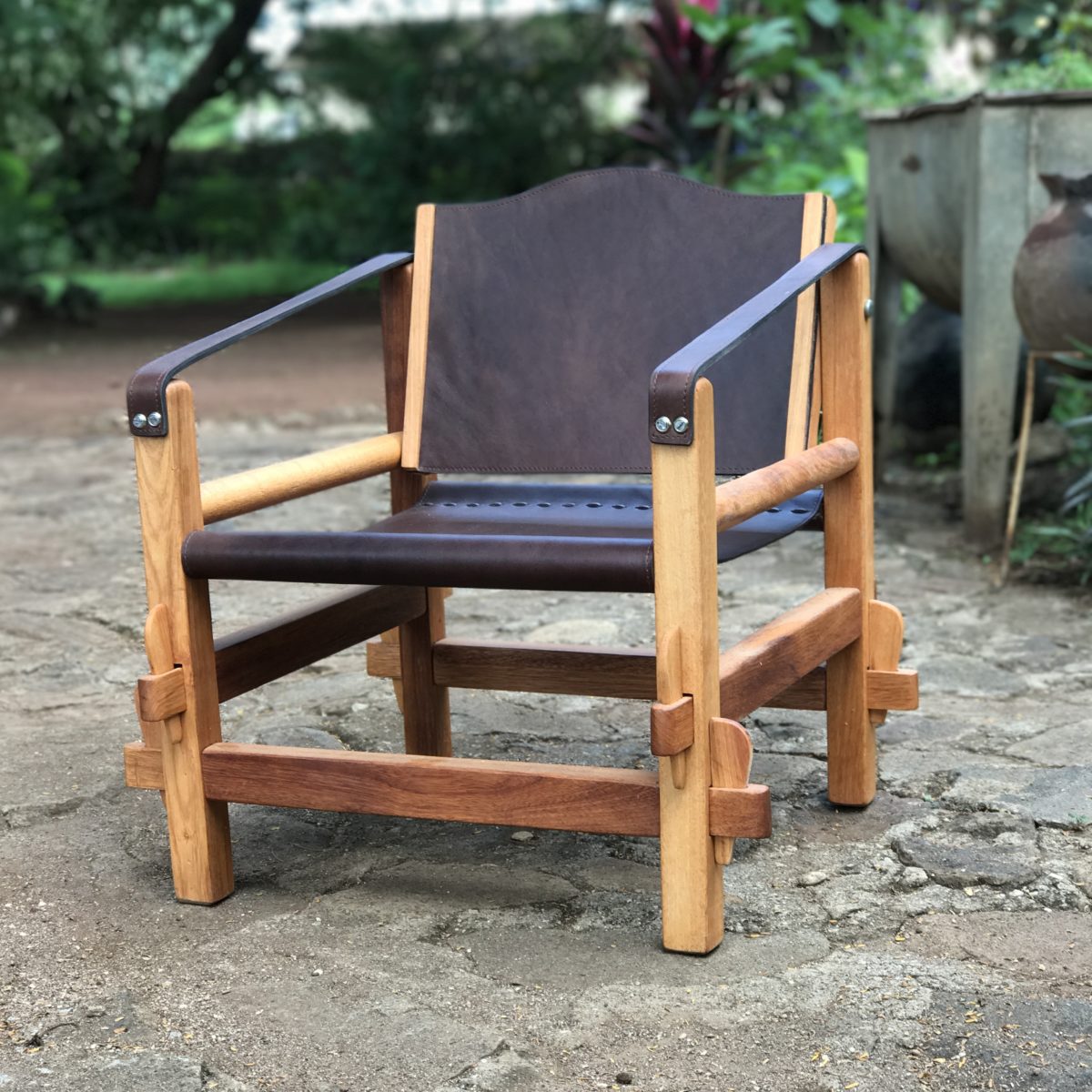 Director Chair Mninga Wood with Dark Brown Leather